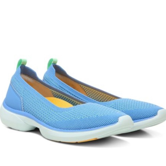 Vionic | Shoes | Vionic Kallie Womens Slipon Knit Sporty Comfort Shoe ...